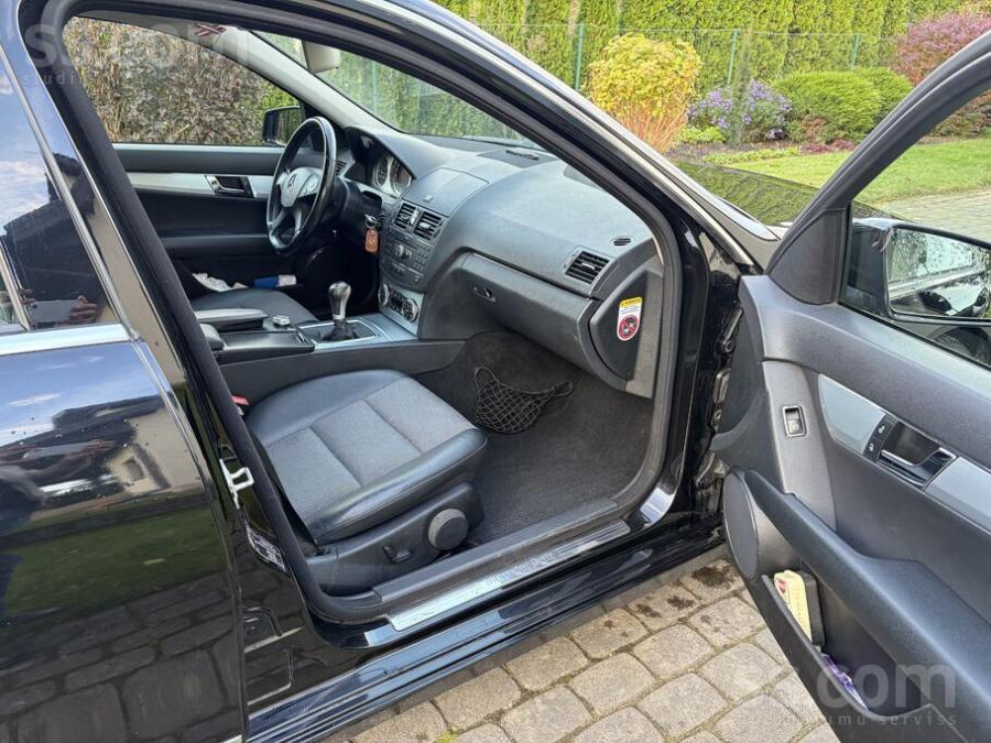 Melns Mercedes-Benz C 180 2008 Rīga, ar dzinēja tilpumu 1.80 L un nobraukumu 283 tūkst. km par 4460 €, foto 10 vietnē AUTOMOTO.COM.LV