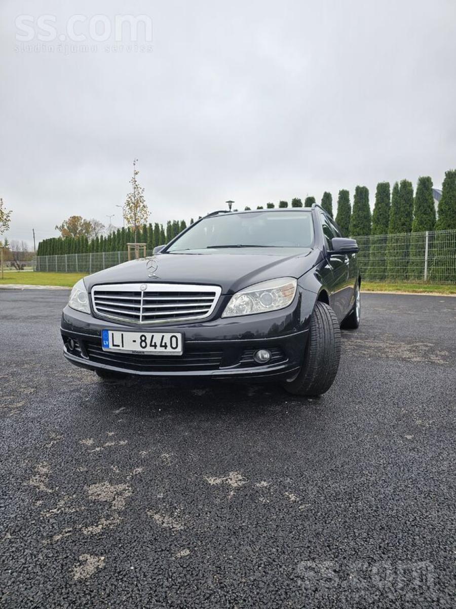 Black Mercedes-Benz C 180 2009 in Jelgava, with an engine capacity of 1.60 L and mileage of 245 thousand km for 2950 €, photo 1 on AUTOMOTO.COM.LV