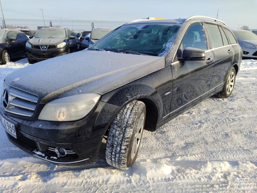 Melns Mercedes-Benz C 180 2010 Marijampole, ar dzinēja tilpumu 1.80 L un nobraukumu 228 tūkst. km par 4250 €, foto 1 vietnē AUTOMOTO.COM.LV