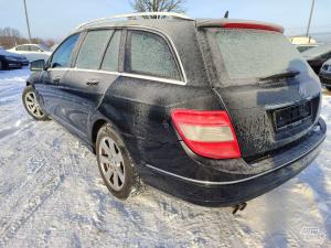 Melns Mercedes-Benz C 180 2010 Marijampole, ar dzinēja tilpumu 1.80 L un nobraukumu 228 tūkst. km par 4250 €, foto 3 vietnē AUTOMOTO.COM.LV