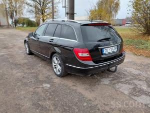 Black Mercedes-Benz C 180 2011 in Talsi, with an engine capacity of 2.20 L and mileage of 255 thousand km for 7600 €, photo 6 on AUTOMOTO.COM.LV