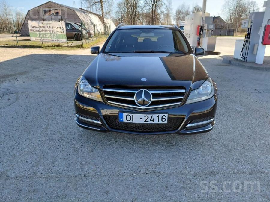 Черный Мерседес Ц 180 2011 в Талси, объемом двигателя 2.20 л и пробегом 255 тыс. км за 6600 €, фото 3 на AUTOMOTO.COM.LV