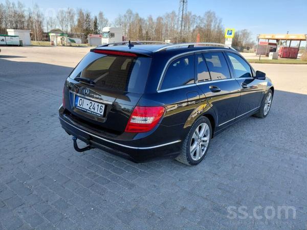 Melns Mercedes-Benz C 180 2011 Talsi, ar dzinēja tilpumu 2.20 L un nobraukumu 255 tūkst. km par 6600 €, foto 4 vietnē AUTOMOTO.COM.LV