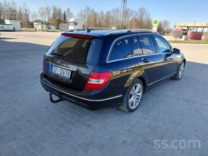 Черный Мерседес Ц 180 2011 в Талси, объемом двигателя 2.20 л и пробегом 255 тыс. км за 6600 €, фото 5 на AUTOMOTO.COM.LV