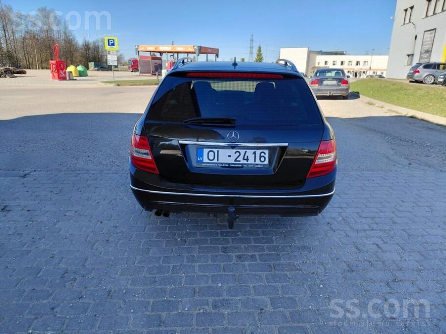 Черный Мерседес Ц 180 2011 в Талси, объемом двигателя 2.20 л и пробегом 255 тыс. км за 6600 €, фото 6 на AUTOMOTO.COM.LV