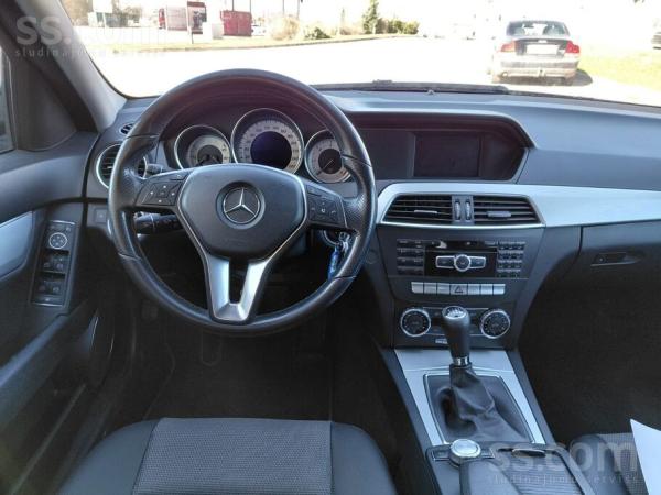 Melns Mercedes-Benz C 180 2011 Talsi, ar dzinēja tilpumu 2.20 L un nobraukumu 255 tūkst. km par 6600 €, foto 10 vietnē AUTOMOTO.COM.LV