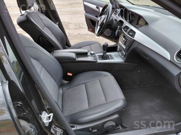 Melns Mercedes-Benz C 180 2011 Talsi, ar dzinēja tilpumu 2.20 L un nobraukumu 255 tūkst. km par 5970 €, foto 7 vietnē AUTOMOTO.COM.LV