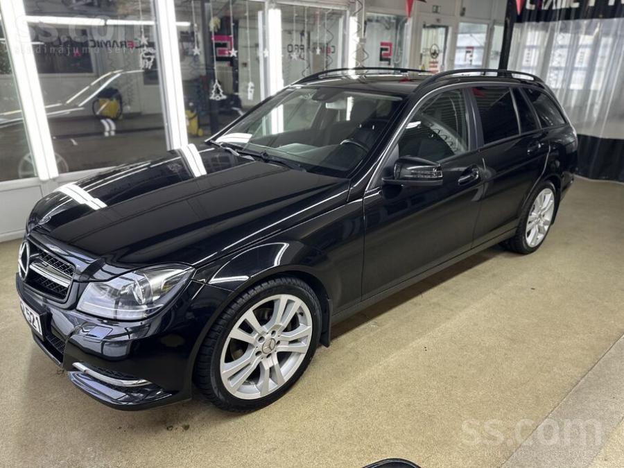 Melns Mercedes-Benz C 180 2012 Jūrmala, ar dzinēja tilpumu 2.20 L un nobraukumu 0 tūkst. km par 7490 €, foto 1 vietnē AUTOMOTO.COM.LV