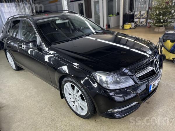 Melns Mercedes-Benz C 180 2012 Jūrmala, ar dzinēja tilpumu 2.20 L un nobraukumu 0 tūkst. km par 7490 €, foto 2 vietnē AUTOMOTO.COM.LV
