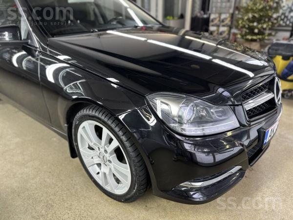 Melns Mercedes-Benz C 180 2012 Jūrmala, ar dzinēja tilpumu 2.20 L un nobraukumu 0 tūkst. km par 7490 €, foto 3 vietnē AUTOMOTO.COM.LV