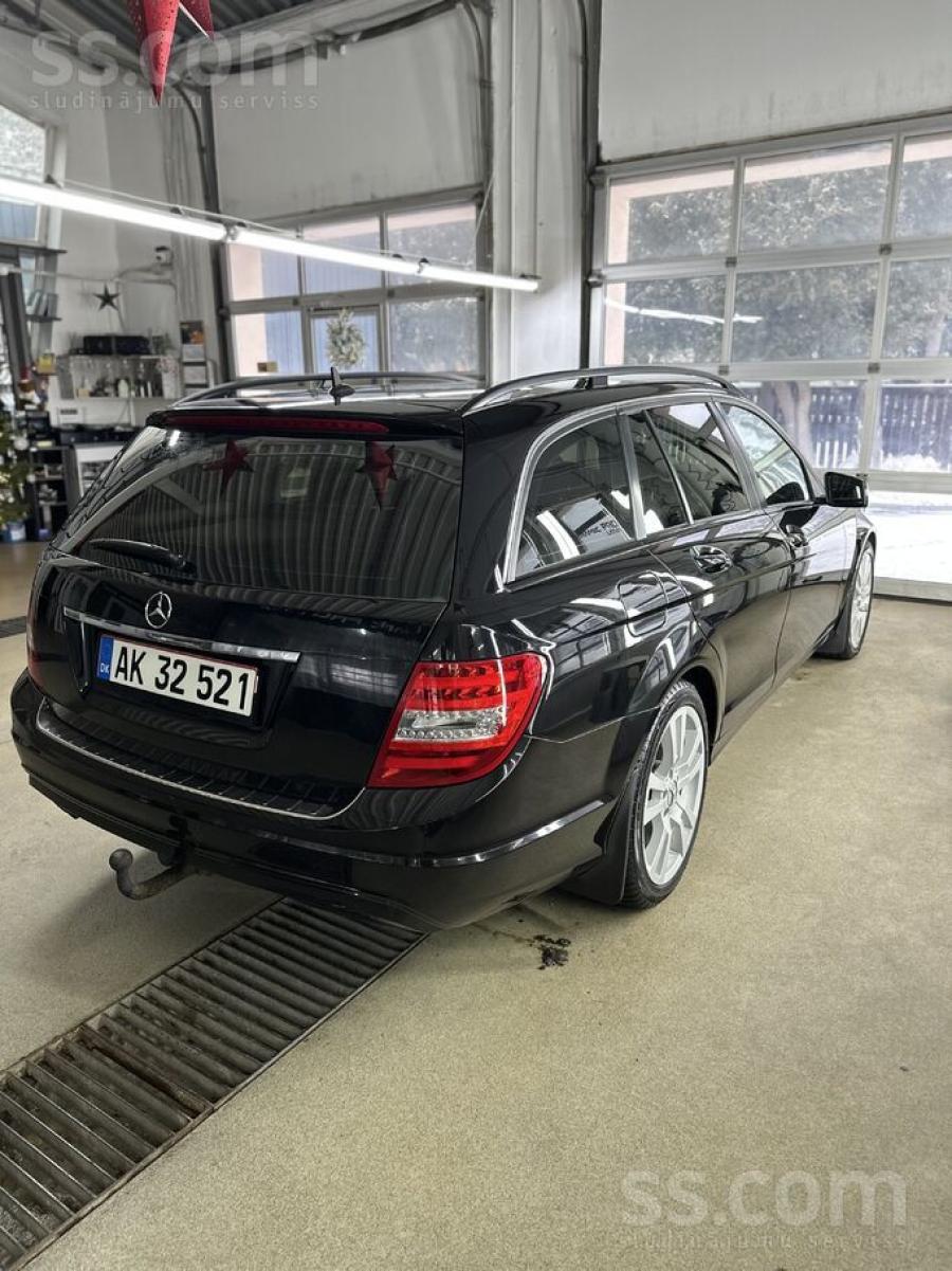 Melns Mercedes-Benz C 180 2012 Jūrmala, ar dzinēja tilpumu 2.20 L un nobraukumu 0 tūkst. km par 7490 €, foto 7 vietnē AUTOMOTO.COM.LV