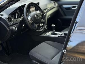 Melns Mercedes-Benz C 180 2012 Jūrmala, ar dzinēja tilpumu 2.20 L un nobraukumu 0 tūkst. km par 5890 €, foto 55 vietnē AUTOMOTO.COM.LV