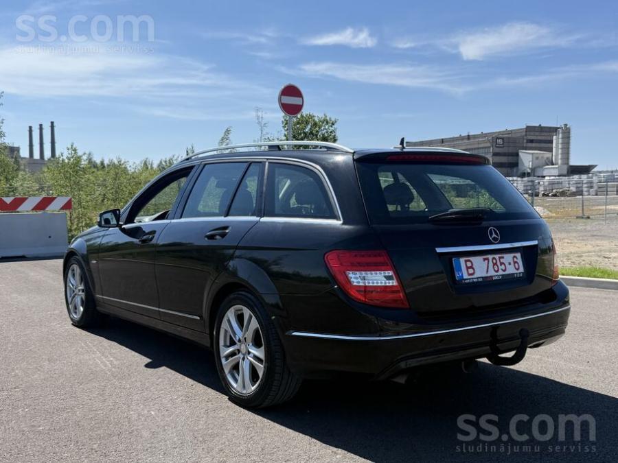 Melns Mercedes-Benz C 180 2012 Liepāja, ar dzinēja tilpumu 1.80 L un nobraukumu 160 tūkst. km par 7400 €, foto 5 vietnē AUTOMOTO.COM.LV