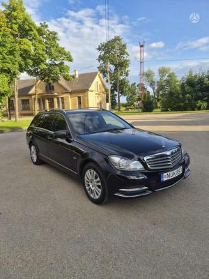 Black Mercedes-Benz C 180 2012 in Kursenai, with an engine capacity of 1.80 L and mileage of 191 thousand km for 6000 €, photo  on AUTOMOTO.COM.LV