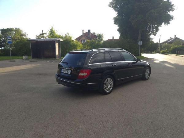 Melns Mercedes-Benz C 180 2012 Kuršėnai, ar dzinēja tilpumu 1.80 L un nobraukumu 191 tūkst. km par 6000 €, foto 4 vietnē AUTOMOTO.COM.LV