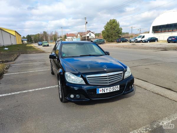 Melns Mercedes-Benz C 180 2013 Viļņa, ar dzinēja tilpumu 2.10 L un nobraukumu 332 tūkst. km par 3950 €, foto 5 vietnē AUTOMOTO.COM.LV