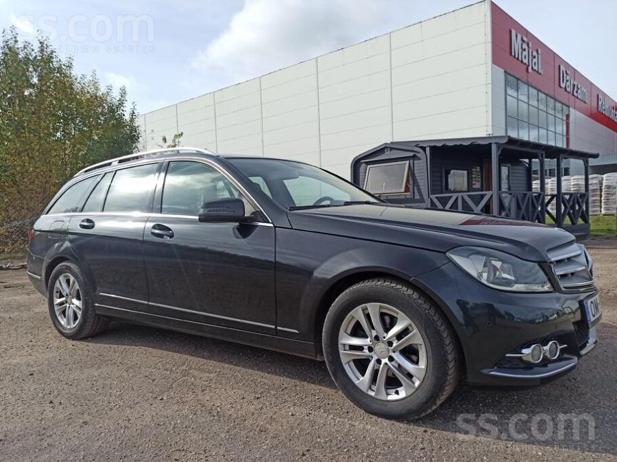 Melns Mercedes-Benz C 180 2013 Daugavpils, ar dzinēja tilpumu 2.10 L un nobraukumu 0 tūkst. km par 4950 €, foto 8 vietnē AUTOMOTO.COM.LV