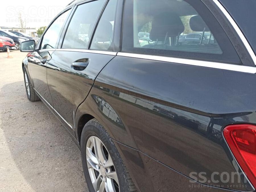 Melns Mercedes-Benz C 180 2013 Daugavpils, ar dzinēja tilpumu 2.10 L un nobraukumu 0 tūkst. km par 4950 €, foto 12 vietnē AUTOMOTO.COM.LV
