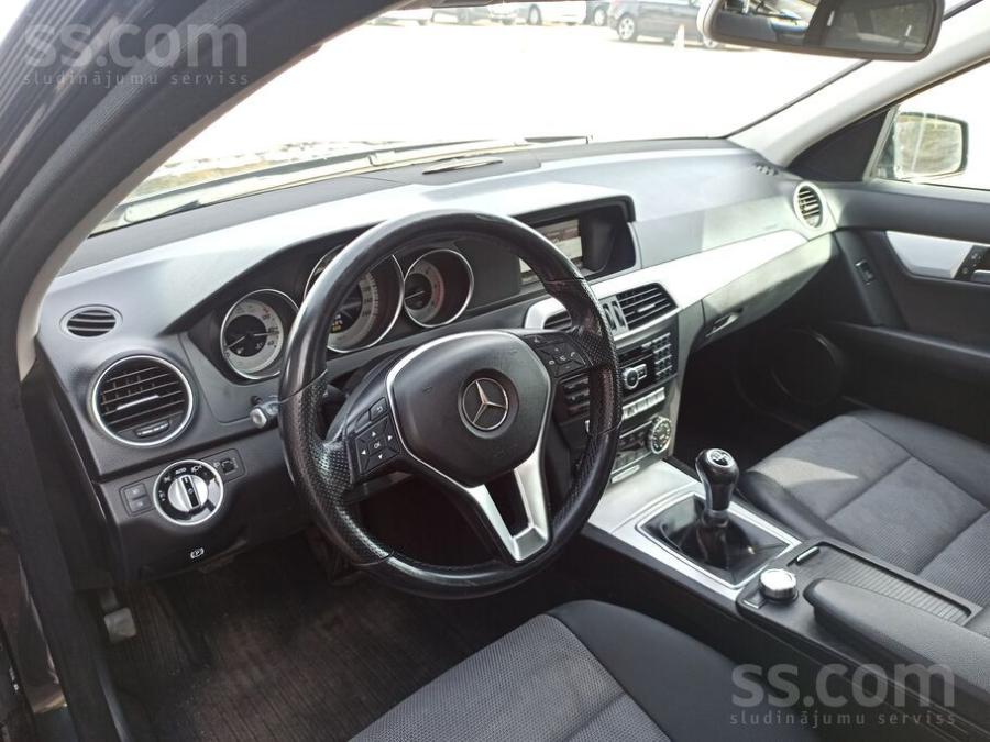 Melns Mercedes-Benz C 180 2013 Daugavpils, ar dzinēja tilpumu 2.10 L un nobraukumu 0 tūkst. km par 4950 €, foto 16 vietnē AUTOMOTO.COM.LV