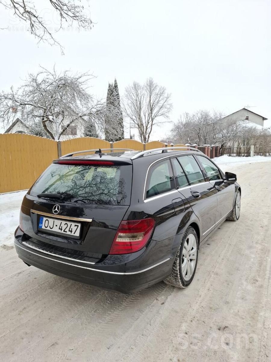 Black Mercedes-Benz C 180 2014 in Jelgava, with an engine capacity of 2.20 L and mileage of 347 thousand km for 7200 €, photo 5 on AUTOMOTO.COM.LV