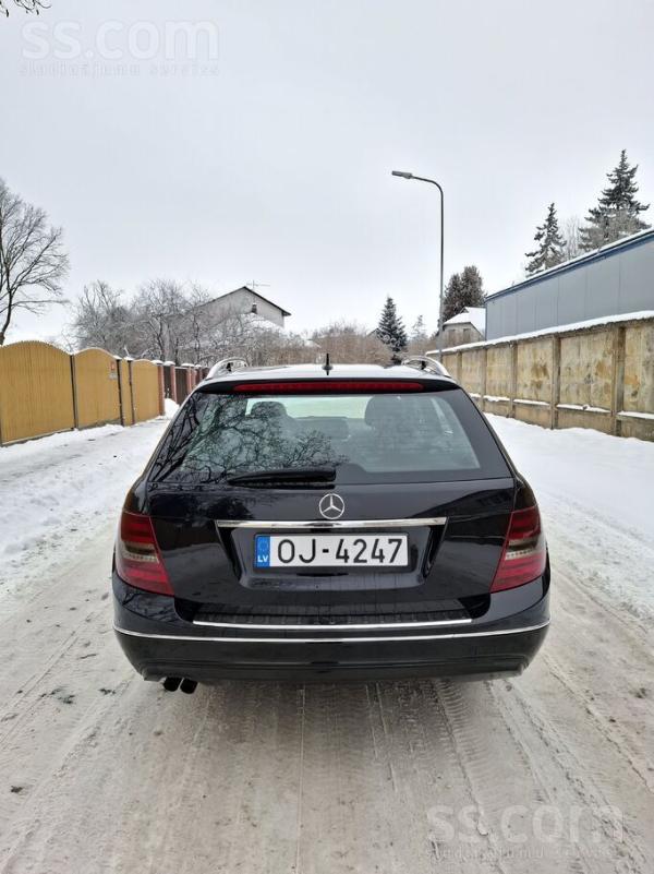 Black Mercedes-Benz C 180 2014 in Jelgava, with an engine capacity of 2.20 L and mileage of 347 thousand km for 7200 €, photo 6 on AUTOMOTO.COM.LV