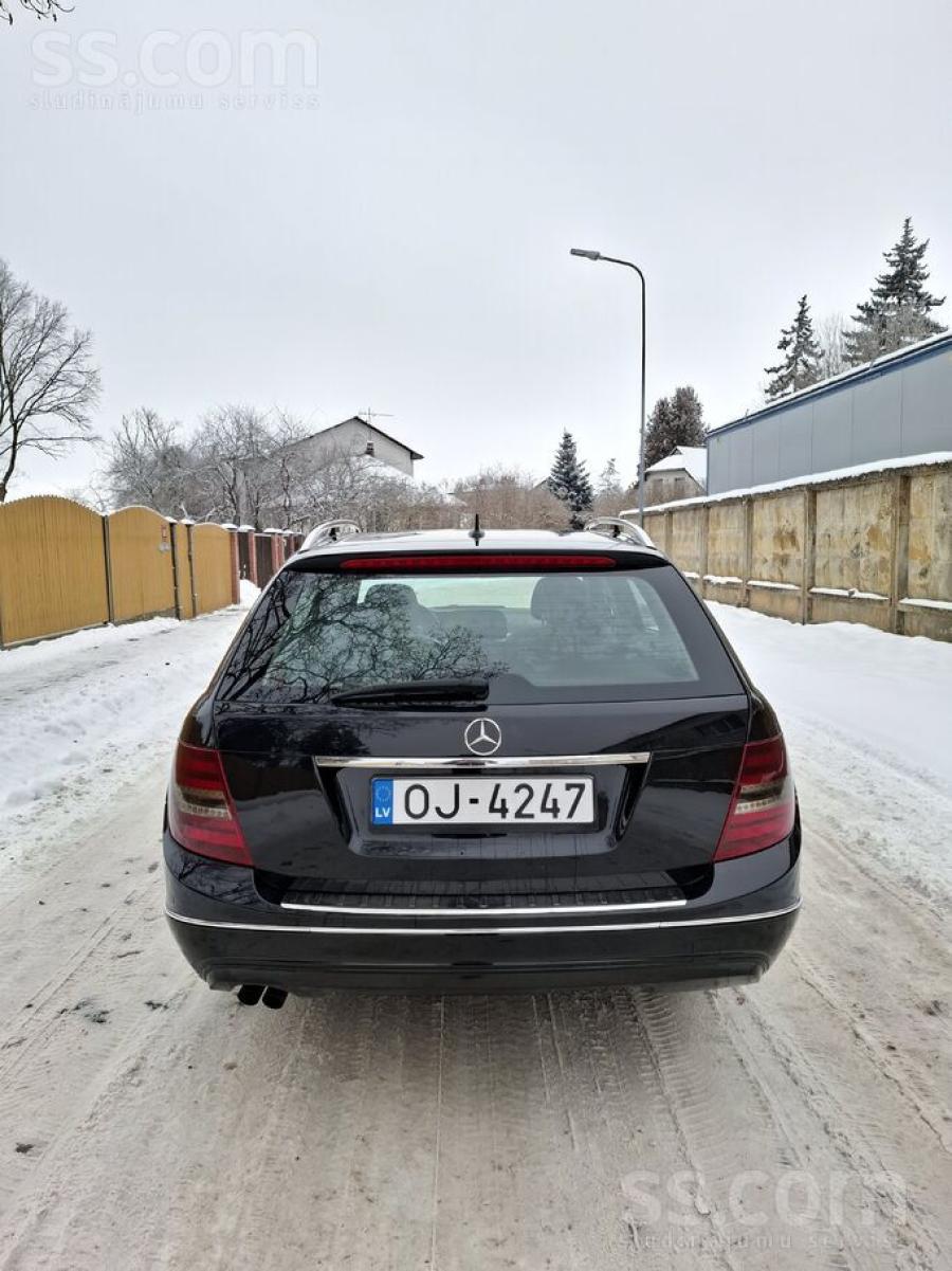 Black Mercedes-Benz C 180 2014 in Jelgava, with an engine capacity of 2.20 L and mileage of 347 thousand km for 7200 €, photo 6 on AUTOMOTO.COM.LV