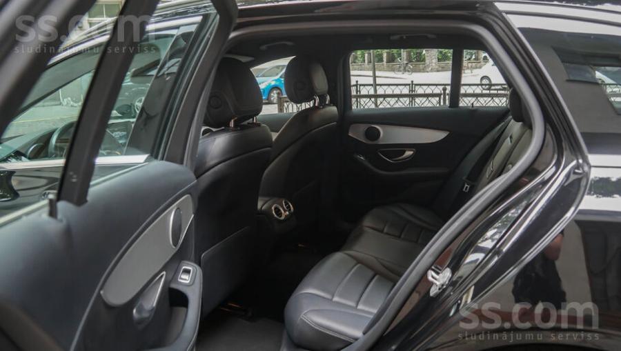 Melns Mercedes-Benz C 180 2015 Rīga, ar dzinēja tilpumu 1.60 L un nobraukumu 267 tūkst. km par 10950 €, foto 9 vietnē AUTOMOTO.COM.LV
