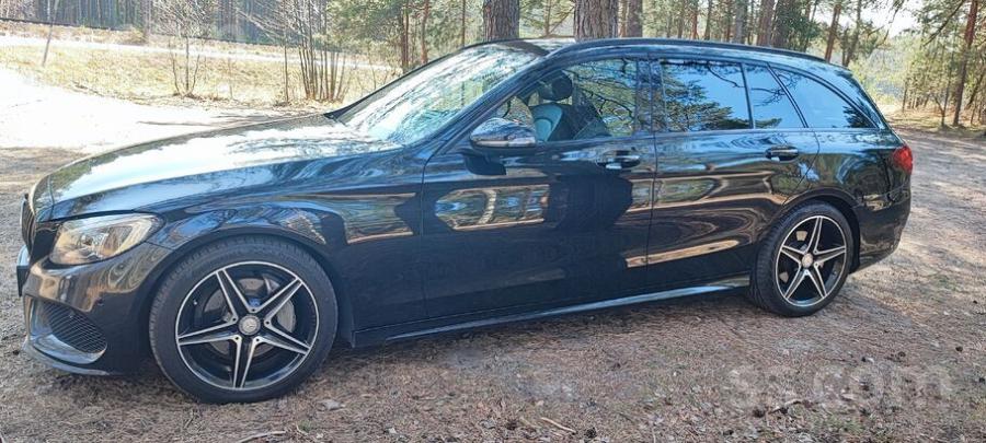 Black Mercedes-Benz C 180 2017 in Riga, with an engine capacity of 1.60 L and mileage of 209 thousand km for 11700 €, photo 5 on AUTOMOTO.COM.LV