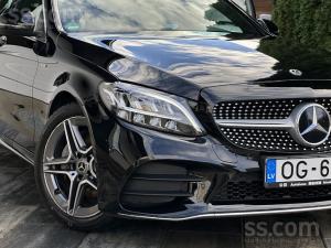 Черный Мерседес Ц 180 2018 в Рига, объемом двигателя 1.60 л и пробегом 233 тыс. км за 17950 €, фото  на AUTOMOTO.COM.LV