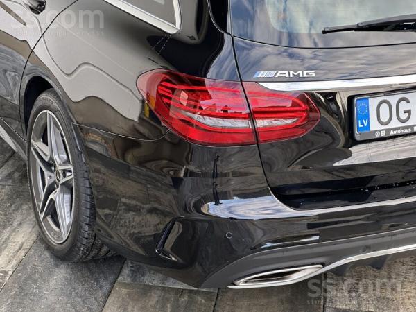 Black Mercedes-Benz C 180 2018 in Limbazi, with an engine capacity of 1.60 L and mileage of 240 thousand km for 17285 €, photo 3 on AUTOMOTO.COM.LV