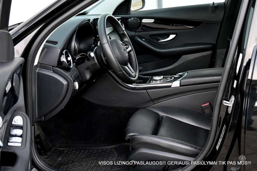 Black Mercedes-Benz C 180 2019 in Kretinga, with an engine capacity of 1.60 L and mileage of 276 thousand km for 11699 €, photo 19 on AUTOMOTO.COM.LV