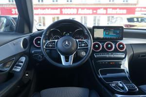 Melns Mercedes-Benz C 180 2020 Kauņa, ar dzinēja tilpumu 1.50 L un nobraukumu 69 tūkst. km par 29600 €, foto 12 vietnē AUTOMOTO.COM.LV