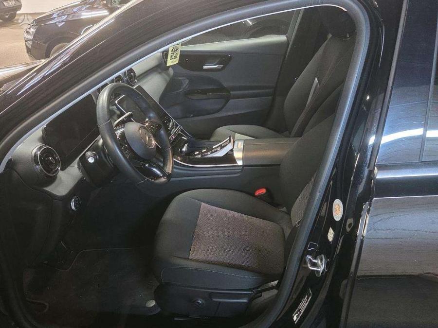 Melns Mercedes-Benz C 180 2021 Viļņa, ar dzinēja tilpumu 1.50 L un nobraukumu 124 tūkst. km par 22265 €, foto 7 vietnē AUTOMOTO.COM.LV