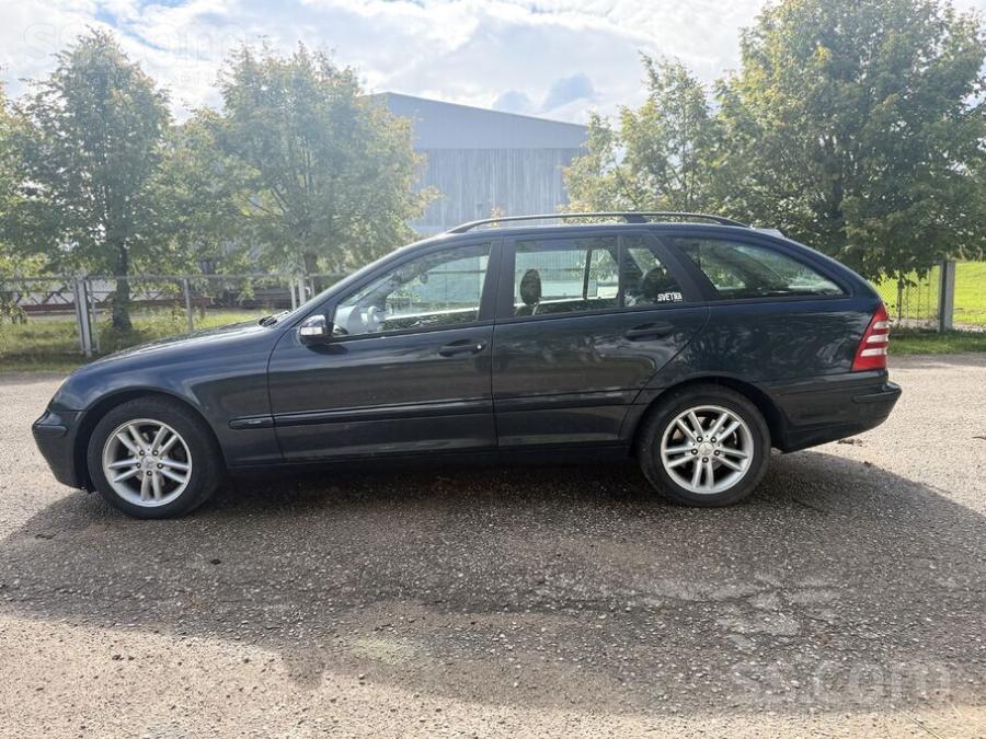 Blue Mercedes-Benz C 180 2003 in Gulbene, with an engine capacity of 1.80 L and mileage of 296 thousand km for 1850 €, photo 6 on AUTOMOTO.COM.LV
