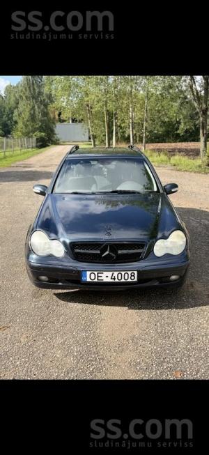 Zils Mercedes-Benz C 180 2003 Gulbene, ar dzinēja tilpumu 1.80 L un nobraukumu 297 tūkst. km par 1650 €, foto  vietnē AUTOMOTO.COM.LV