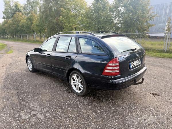 Синий Мерседес Ц 180 2003 в Гулбене, объемом двигателя 1.80 л и пробегом 297 тыс. км за 1650 €, фото 4 на AUTOMOTO.COM.LV