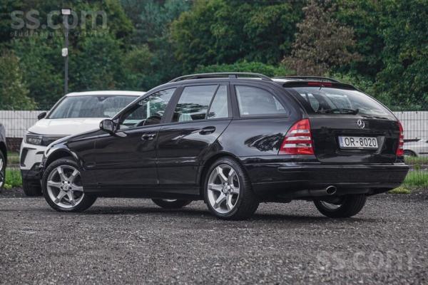 Blue Mercedes-Benz C 180 2006 in Riga, with an engine capacity of 1.80 L and mileage of 187 thousand km for 4990 €, photo 4 on AUTOMOTO.COM.LV