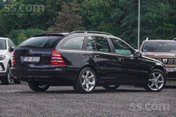 Blue Mercedes-Benz C 180 2006 in Riga, with an engine capacity of 1.80 L and mileage of 187 thousand km for 4990 €, photo 5 on AUTOMOTO.COM.LV