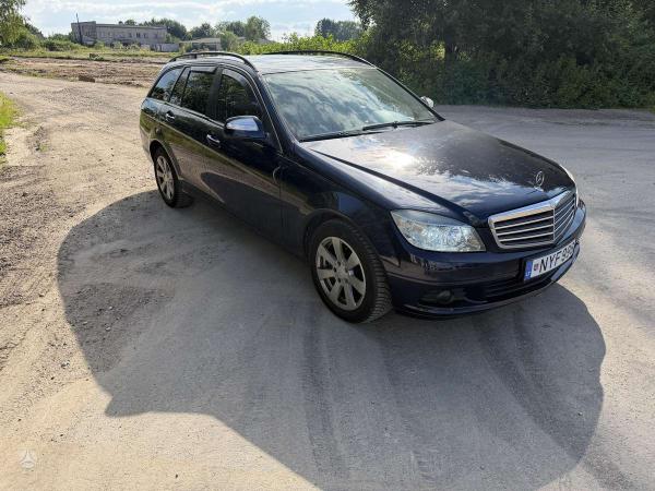 Blue Mercedes-Benz C 180 2008 in Plunge, with an engine capacity of 1.80 L and mileage of 215 thousand km for 4150 €, photo 3 on AUTOMOTO.COM.LV