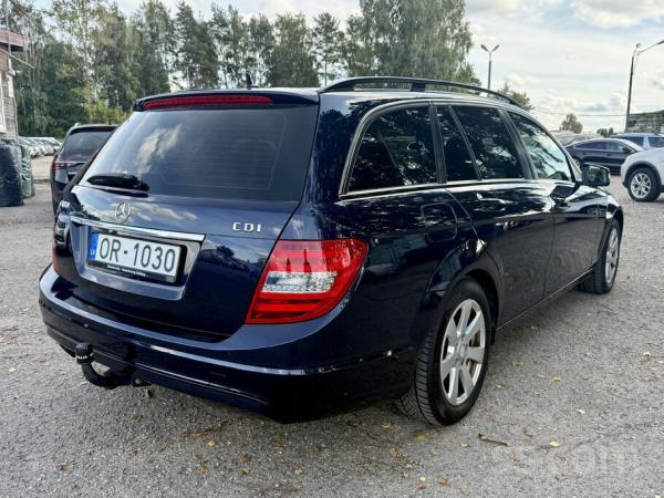 Blue Mercedes-Benz C 180 2012 in Riga, with an engine capacity of 2.20 L and mileage of 0 thousand km for 5650 €, photo 8 on AUTOMOTO.COM.LV