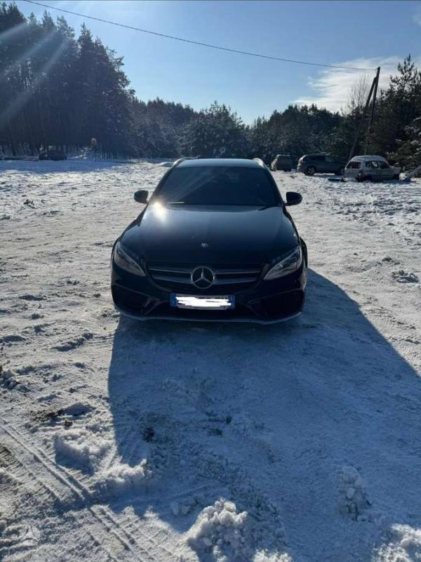 Zils Mercedes-Benz C 180 2015 Viļņa, ar dzinēja tilpumu 1.60 L un nobraukumu 308 tūkst. km par 9500 €, foto 2 vietnē AUTOMOTO.COM.LV