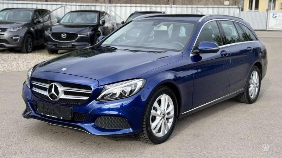 Blue Mercedes-Benz C 180 2016 in Telschi, with an engine capacity of 1.60 L and mileage of 175 thousand km for 11700 €, photo 7 on AUTOMOTO.COM.LV