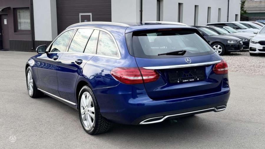 Blue Mercedes-Benz C 180 2016 in Telschi, with an engine capacity of 1.60 L and mileage of 175 thousand km for 11700 €, photo 10 on AUTOMOTO.COM.LV