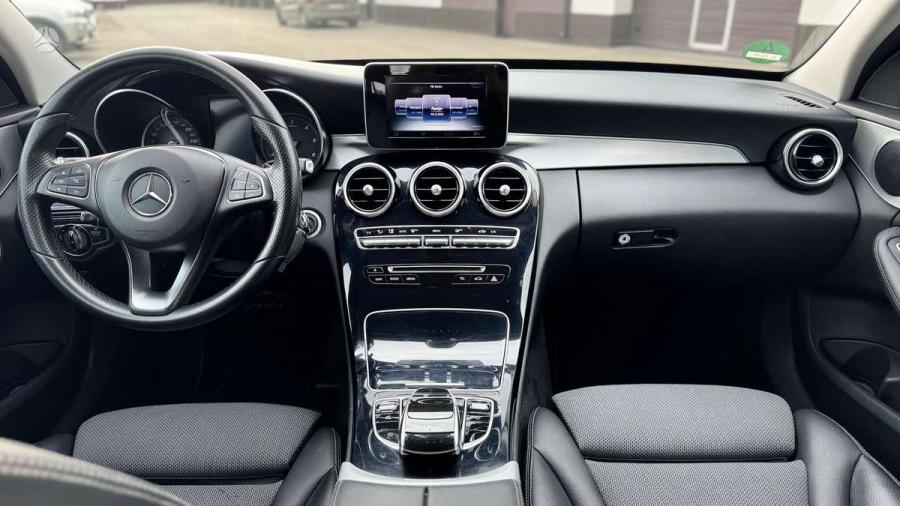 Blue Mercedes-Benz C 180 2016 in Telschi, with an engine capacity of 1.60 L and mileage of 175 thousand km for 11700 €, photo 17 on AUTOMOTO.COM.LV
