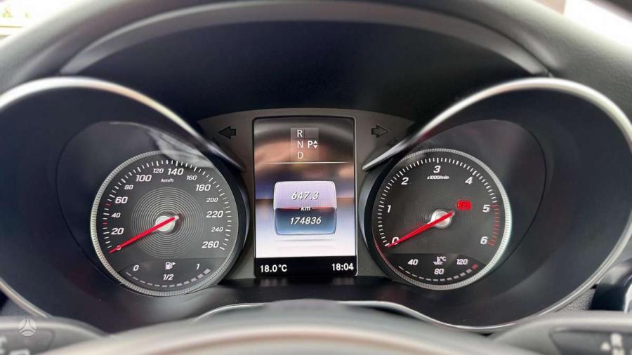 Blue Mercedes-Benz C 180 2016 in Telschi, with an engine capacity of 1.60 L and mileage of 175 thousand km for 11700 €, photo 23 on AUTOMOTO.COM.LV