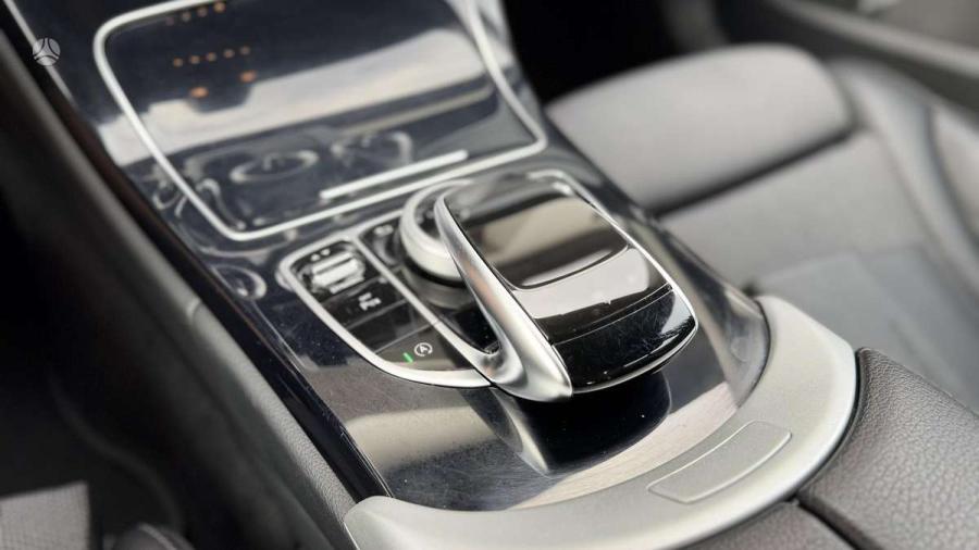 Blue Mercedes-Benz C 180 2016 in Telschi, with an engine capacity of 1.60 L and mileage of 175 thousand km for 11700 €, photo 25 on AUTOMOTO.COM.LV