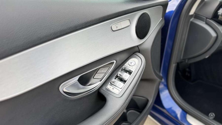 Blue Mercedes-Benz C 180 2016 in Telschi, with an engine capacity of 1.60 L and mileage of 175 thousand km for 11700 €, photo 28 on AUTOMOTO.COM.LV