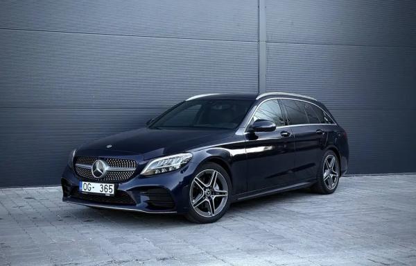 Zils Mercedes-Benz C 180 2018 Rīga, ar dzinēja tilpumu 1.50 L un nobraukumu 182 tūkst. km par 19400 €, foto 1 vietnē AUTOMOTO.COM.LV