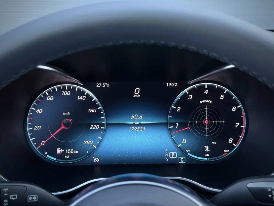 Zils Mercedes-Benz C 180 2018 Rīga, ar dzinēja tilpumu 1.50 L un nobraukumu 182 tūkst. km par 19400 €, foto 13 vietnē AUTOMOTO.COM.LV