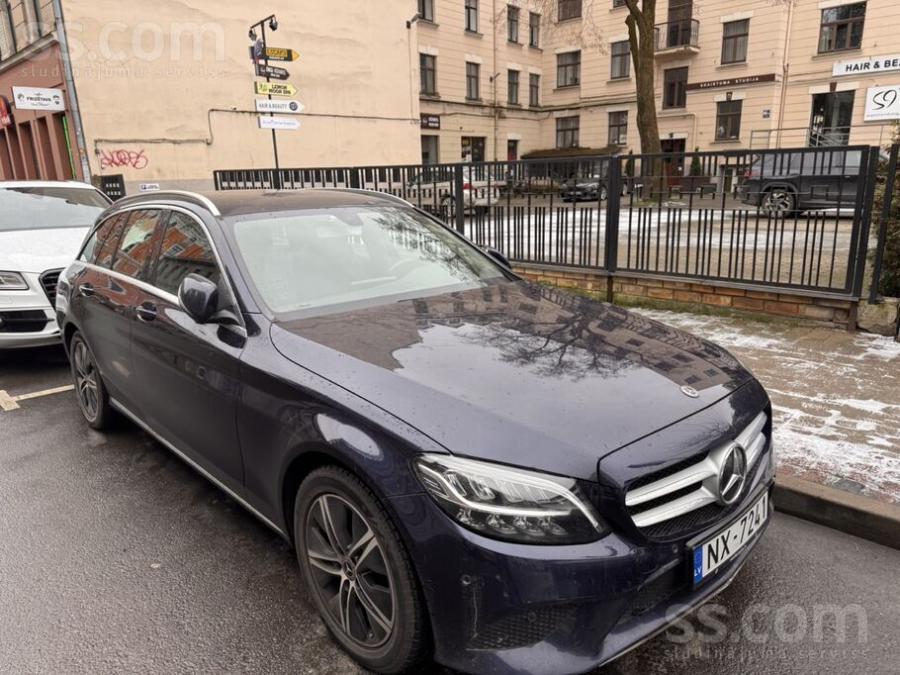 Zils Mercedes-Benz C 180 2019 Rīga, ar dzinēja tilpumu 1.60 L un nobraukumu 125 tūkst. km par 18600 €, foto 4 vietnē AUTOMOTO.COM.LV